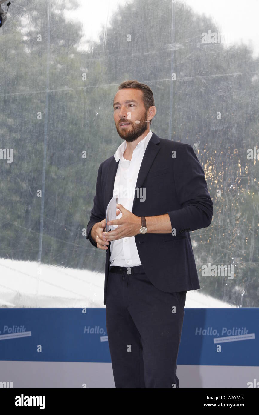 Zdf Moderator High Resolution Stock Photography and Images - Alamy