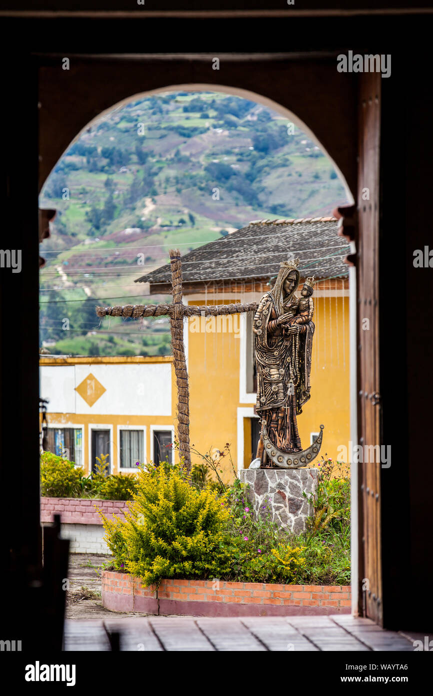 TURMEQUE, COLOMBIA - AUGUST, 2019: Statue of the Virgin Mary and Jesus ...