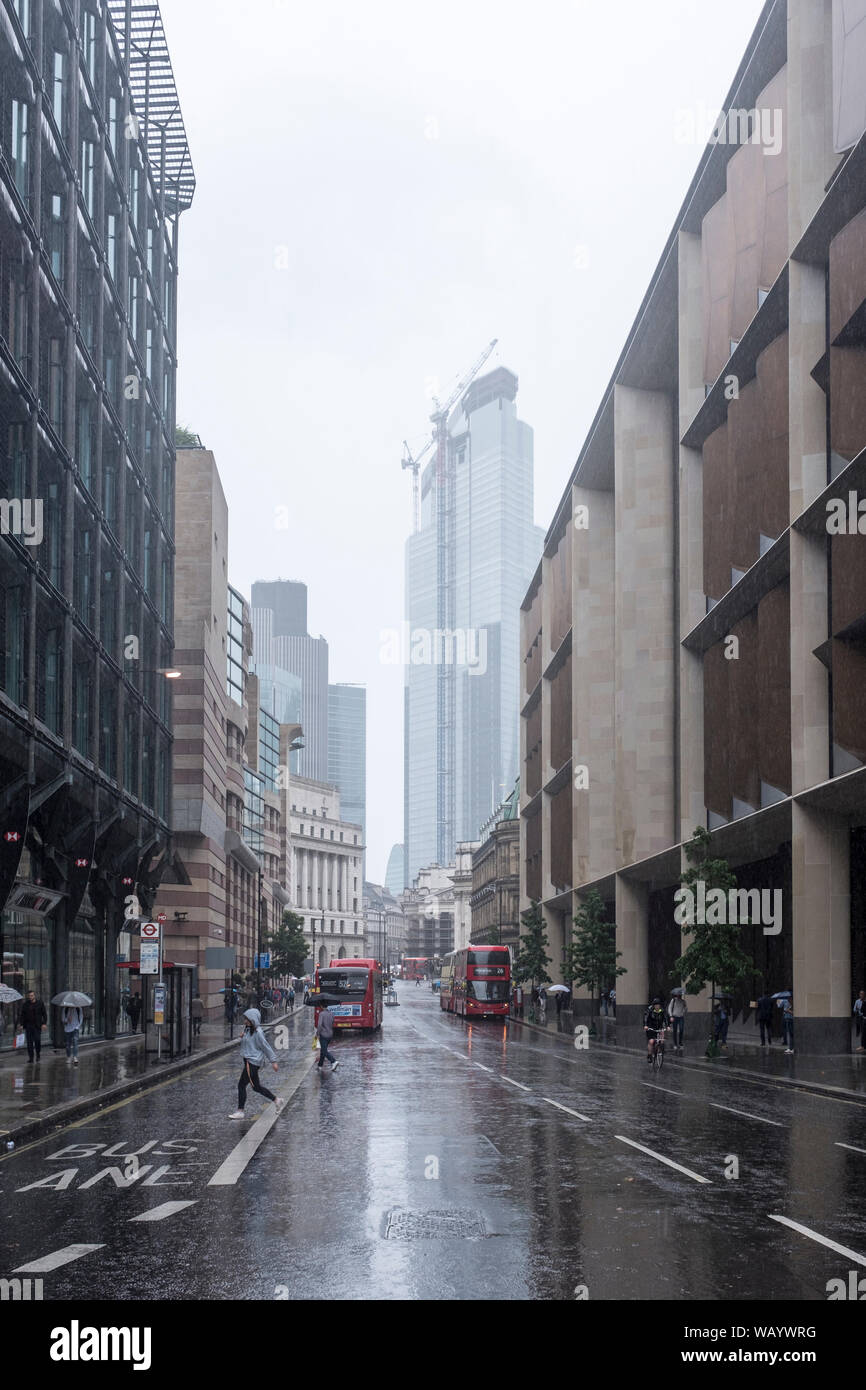 London england uk wet day raining soaked hi-res stock photography and ...