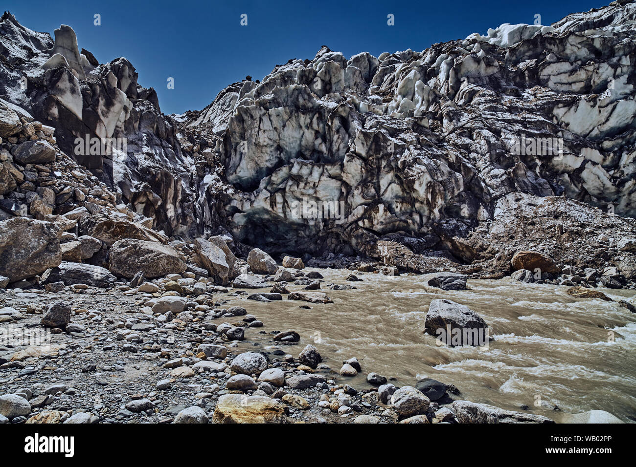 Source of ganges trek hi-res stock photography and images - Alamy
