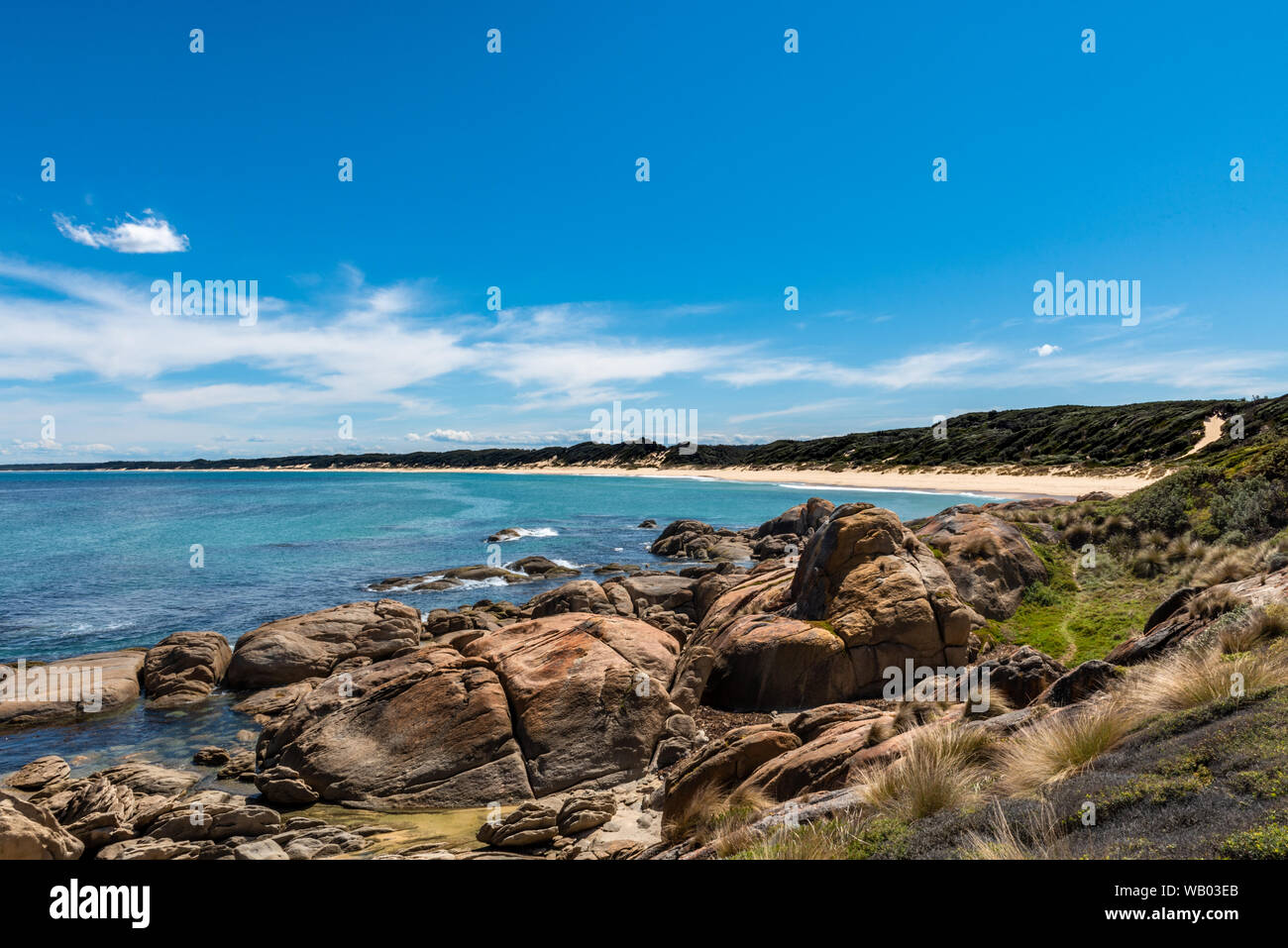 Salmon rock beach hi-res stock photography and images - Alamy