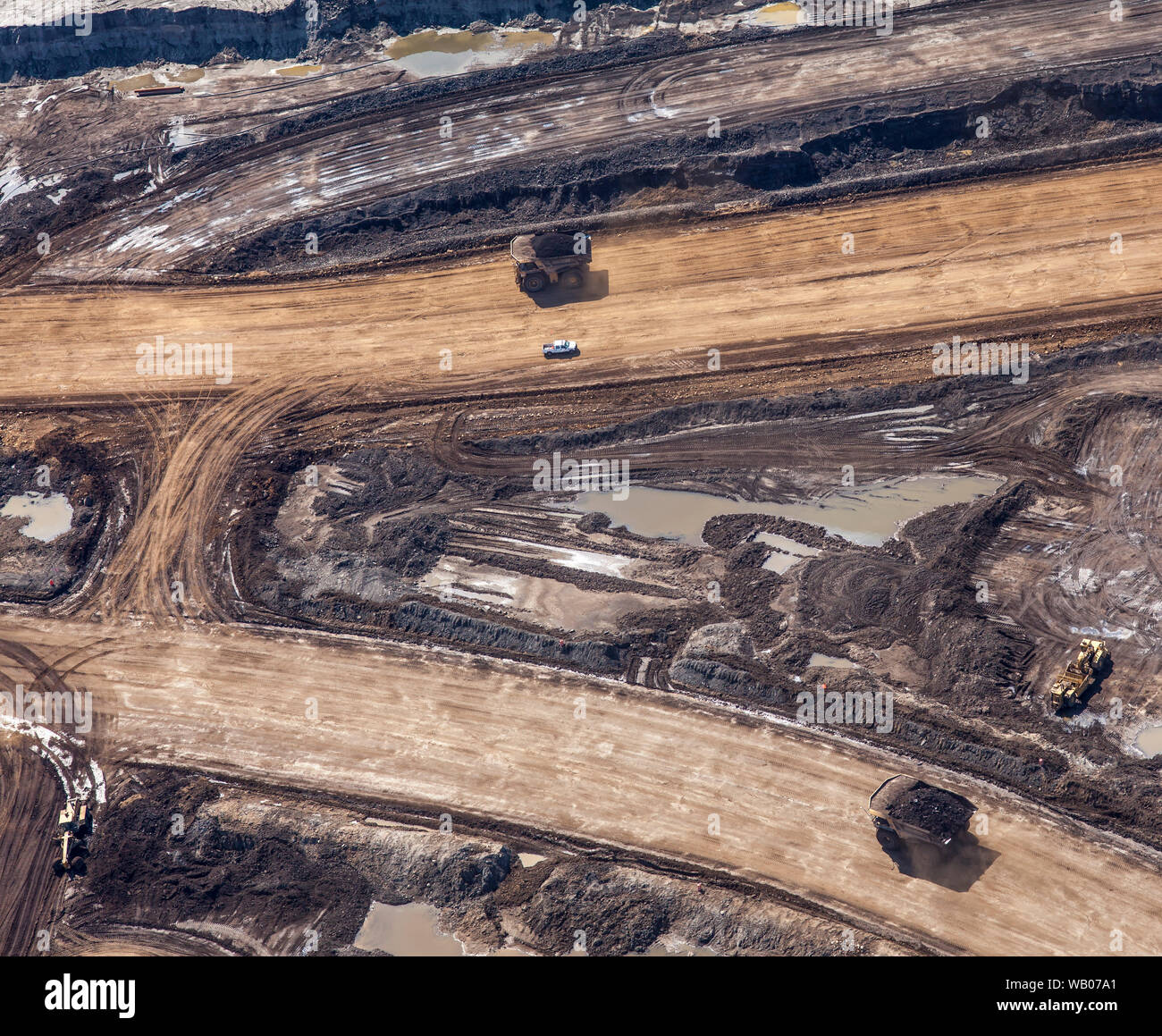 Oil sands truck hi-res stock photography and images - Alamy