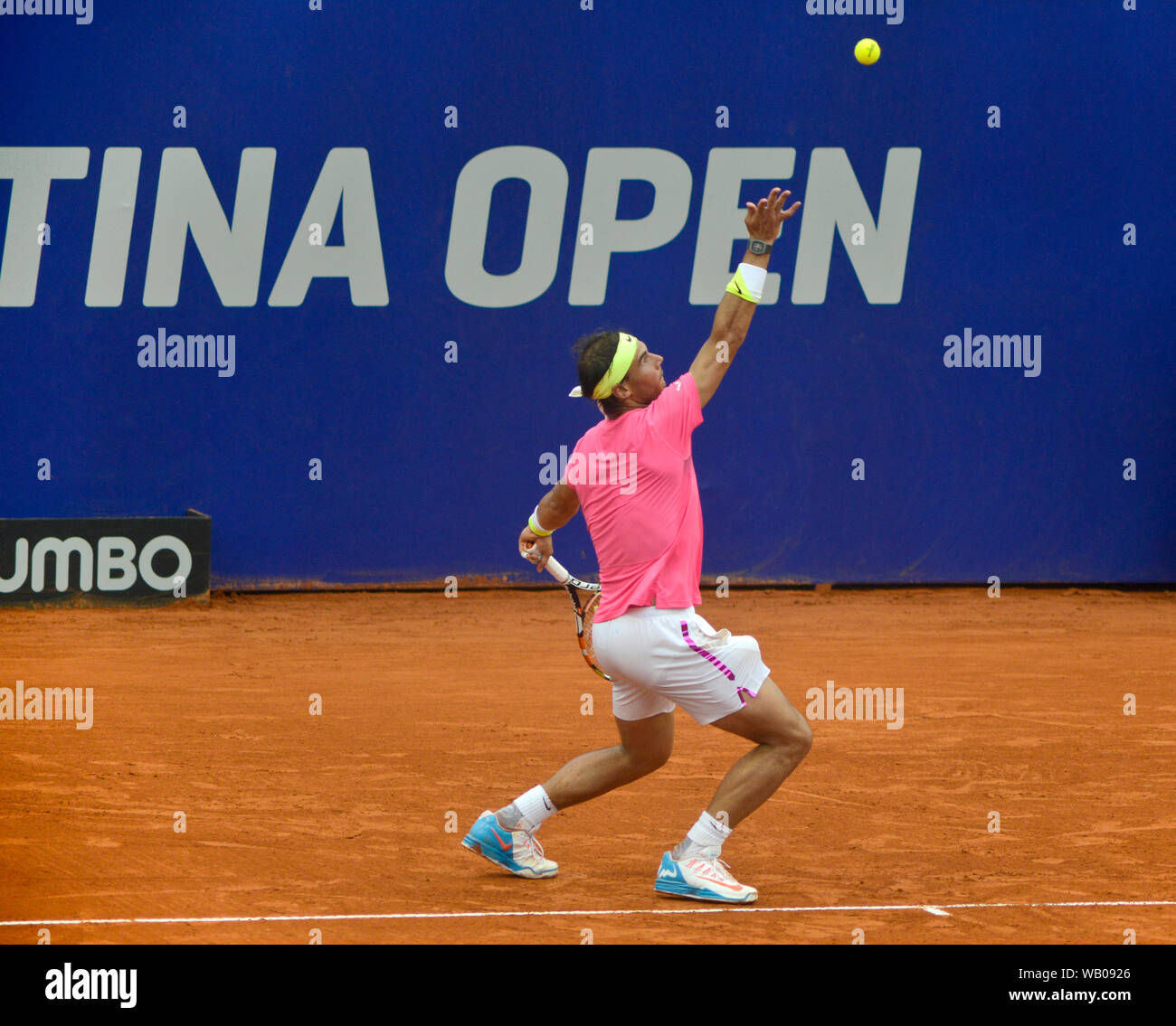 Rafael nadal service hi-res stock photography and images - Alamy