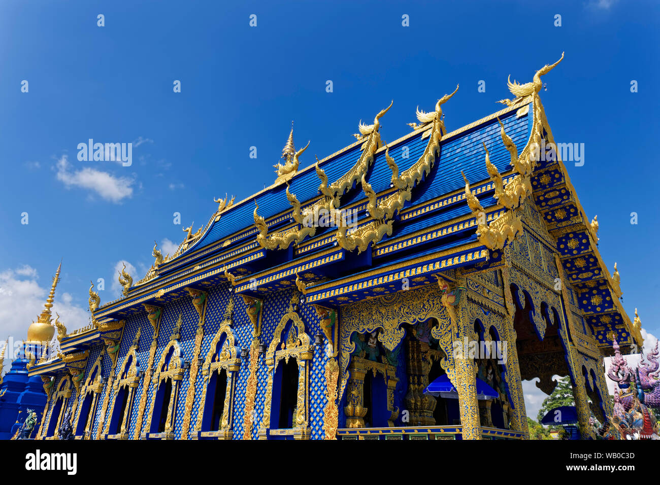 Blue temple hi-res stock photography and images - Alamy
