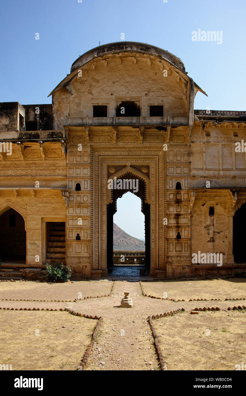 Decorative entrance of Garh palace Stock Photo - Alamy