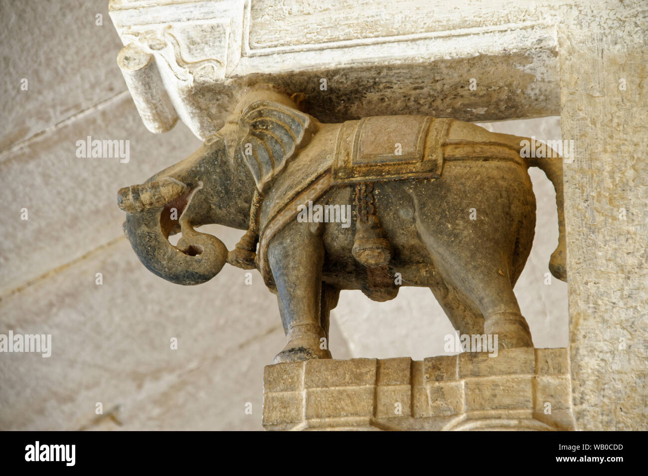 Sculpture of Elephant in stone Stock Photo - Alamy