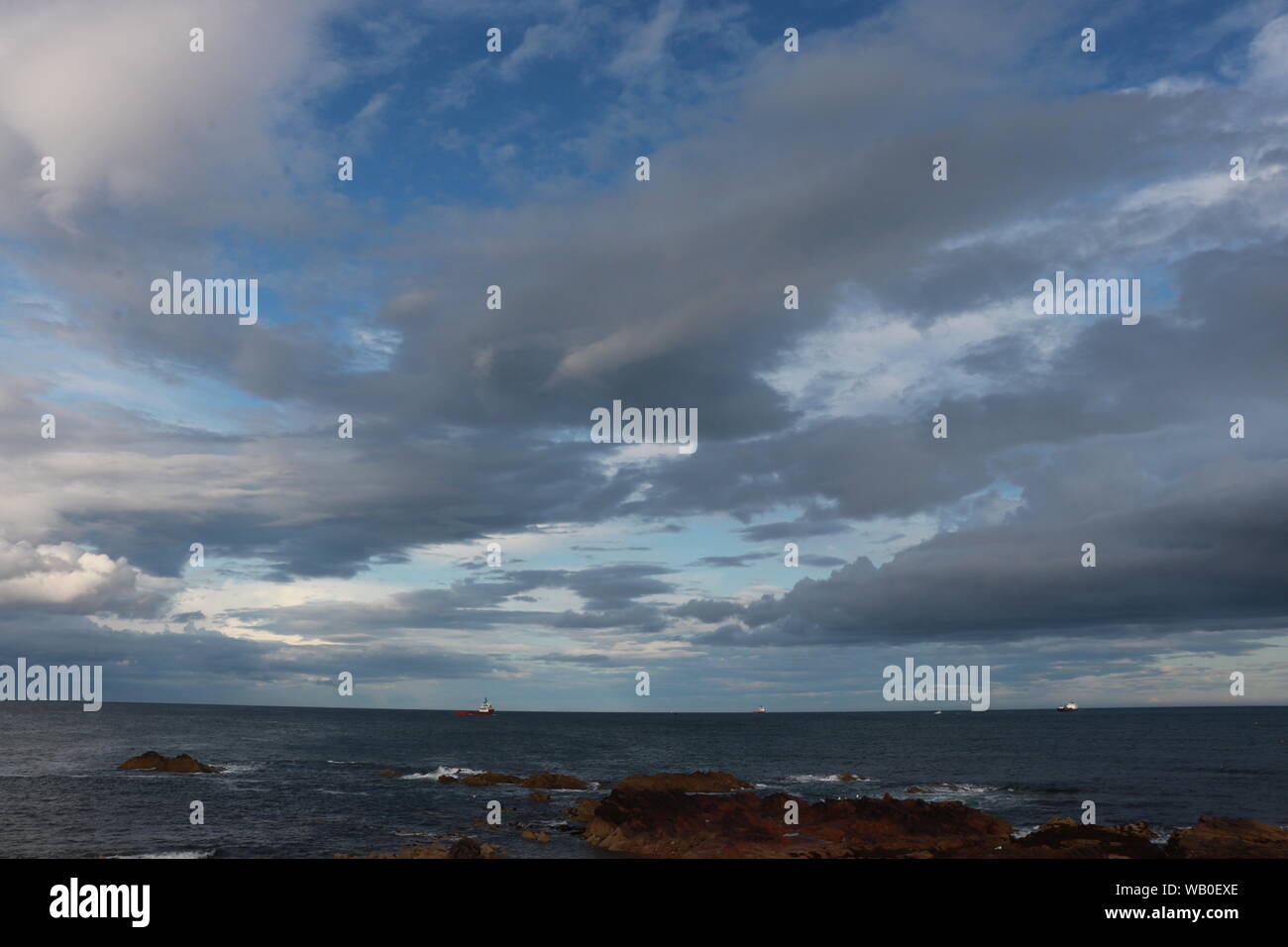 Horizon over sea Stock Photo - Alamy