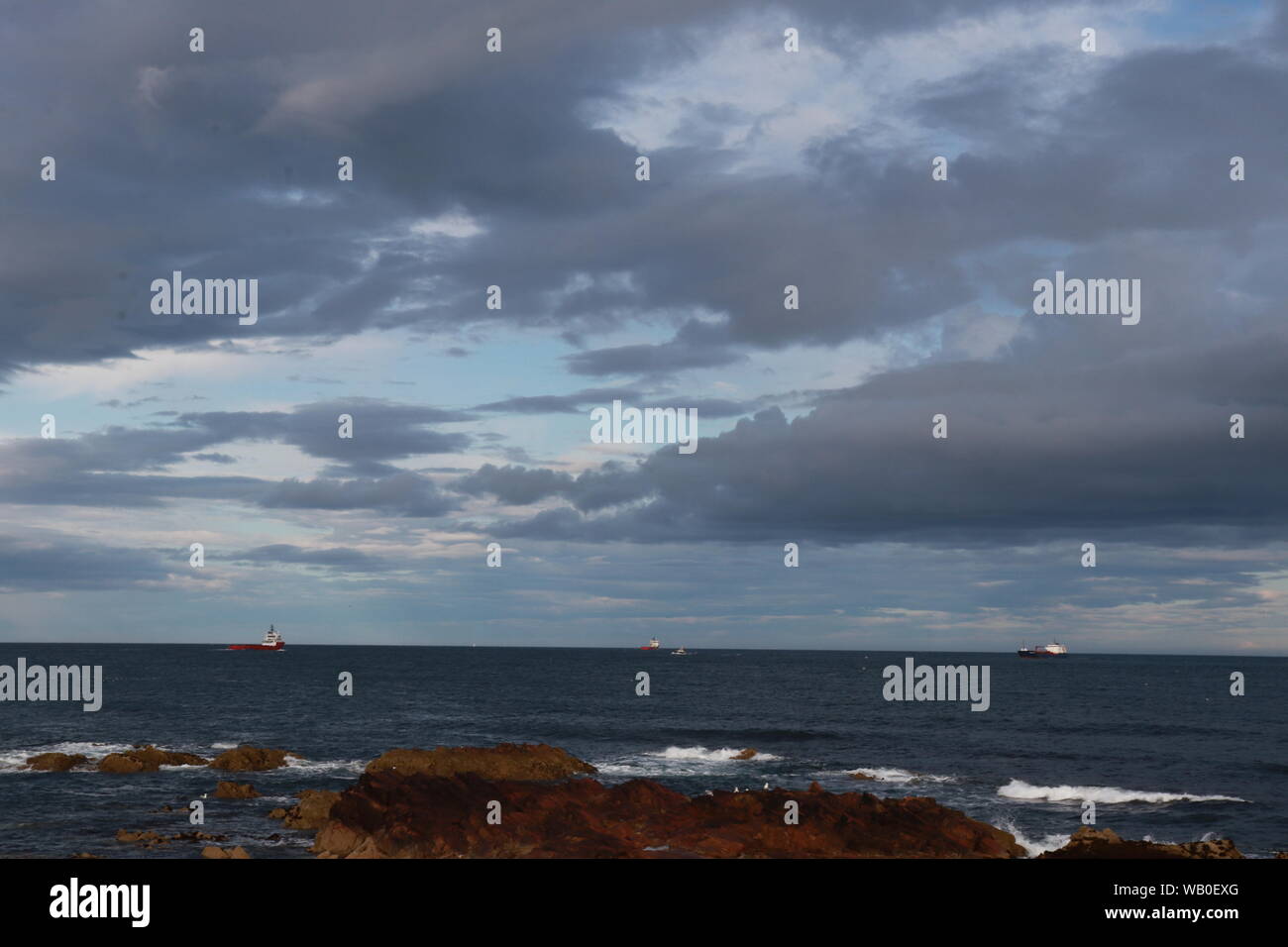 Horizon over sea Stock Photo - Alamy