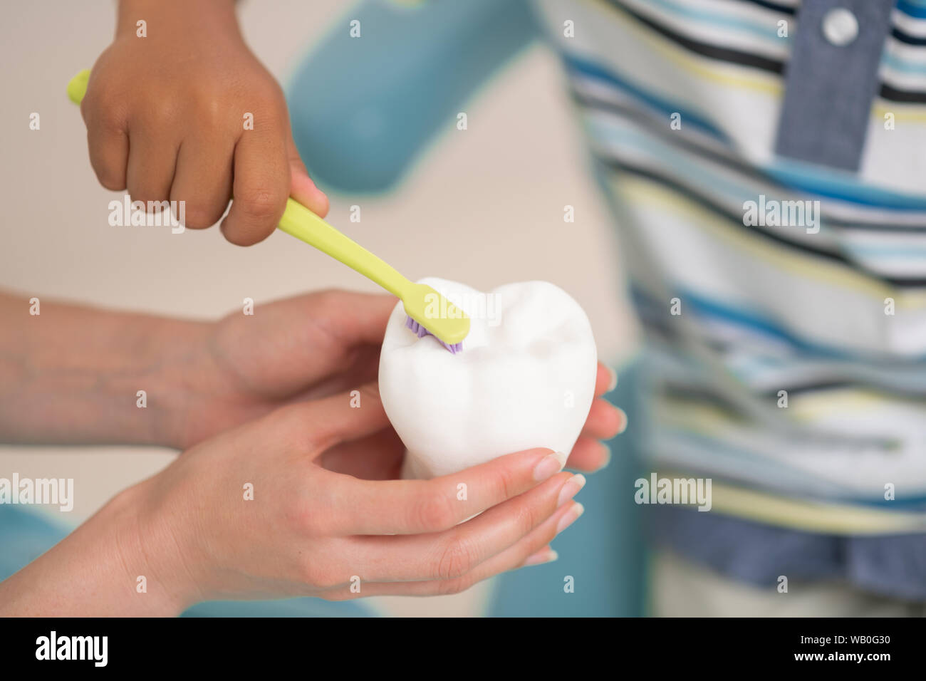 Brush teeth hospital hi-res stock photography and images - Alamy