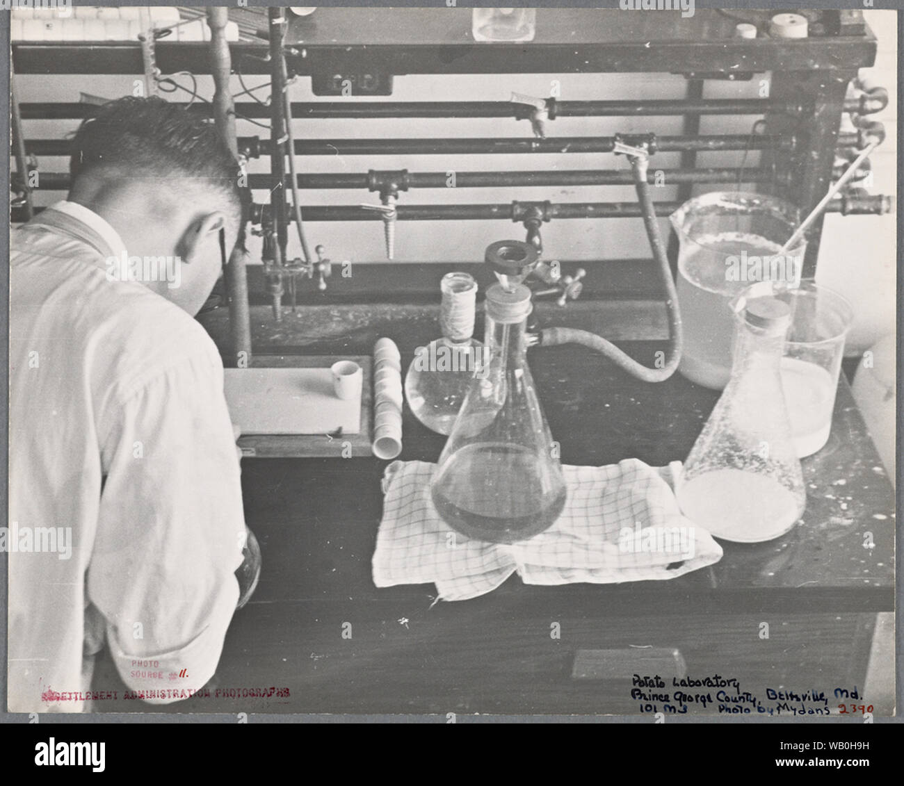 Vintage depression era photograph Stock Photo - Alamy