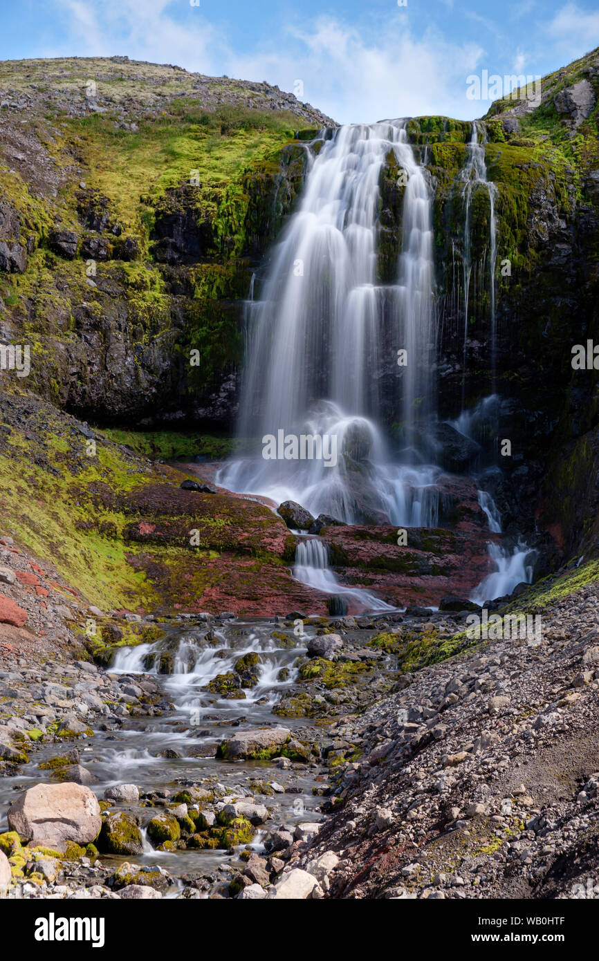 Very high waterfall hi-res stock photography and images - Alamy