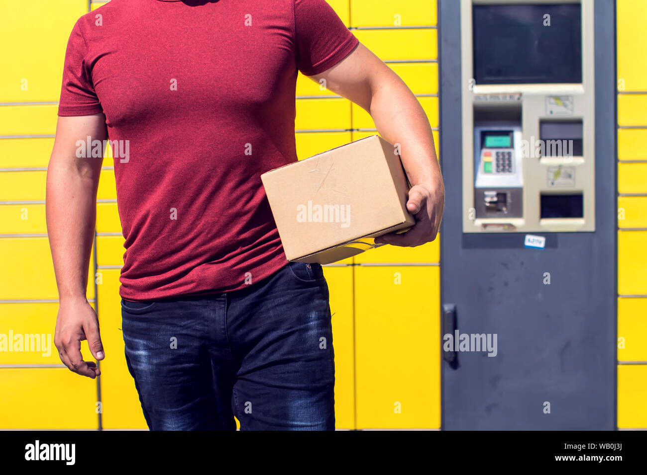 Self service express hi-res stock photography and images - Alamy