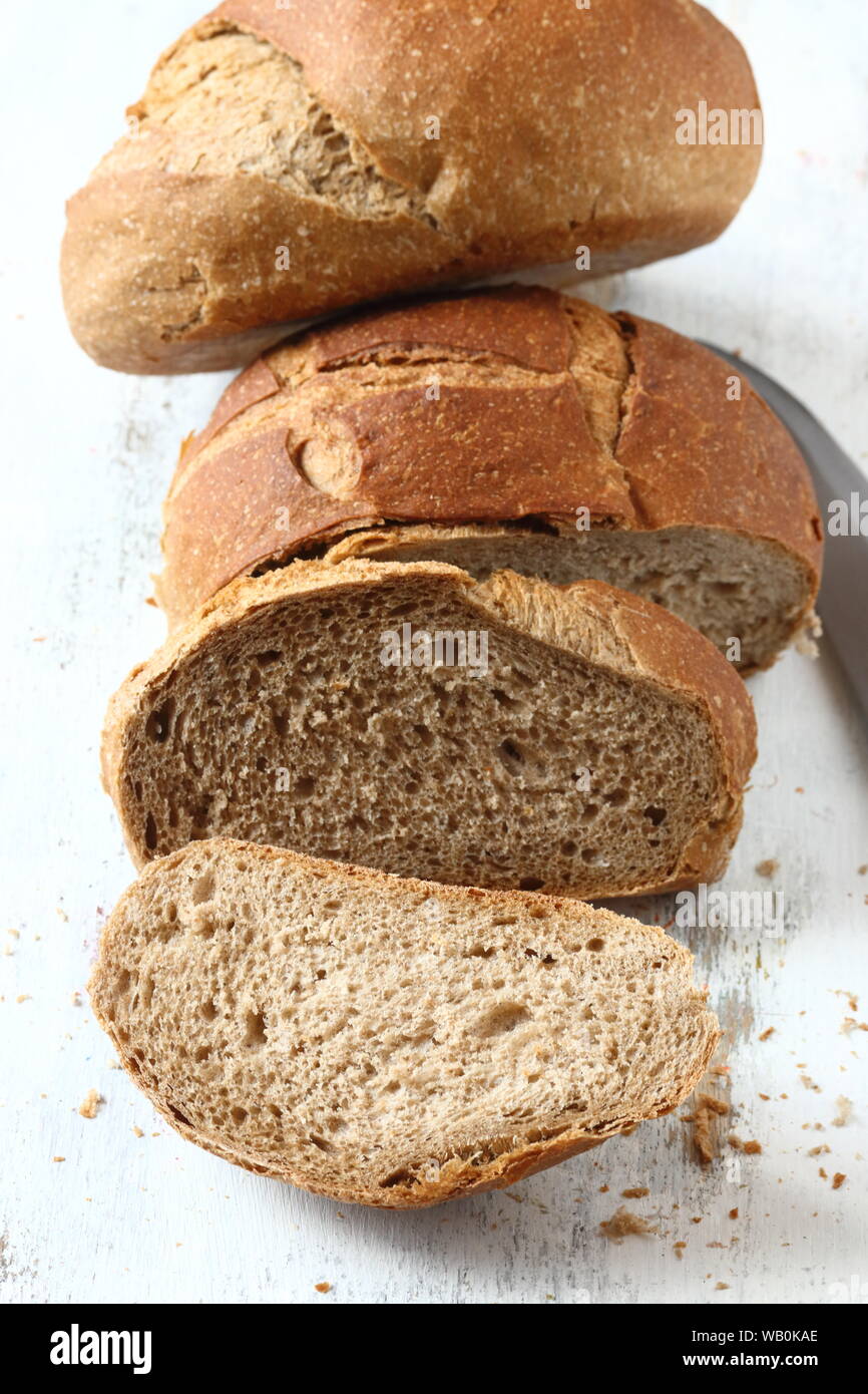 Circle bread hi-res stock photography and images - Alamy