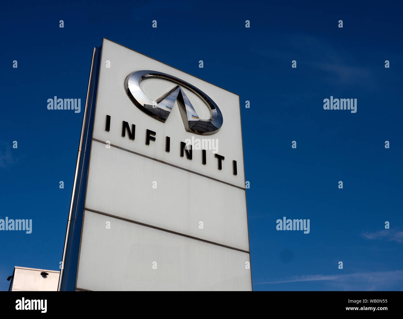 Modern infinity logo hi-res stock photography and images - Alamy