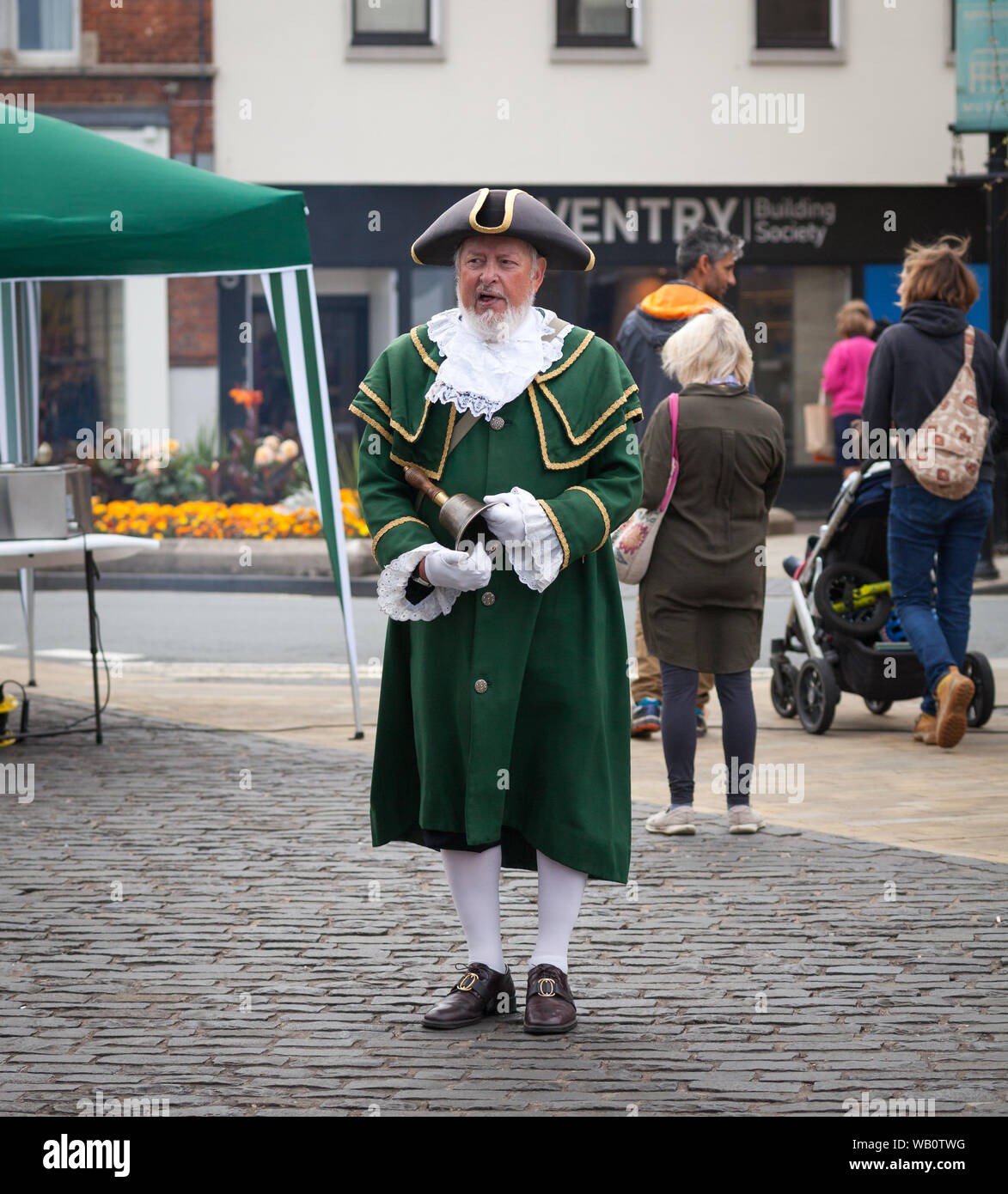 Town crier 18th century hi-res stock photography and images - Alamy