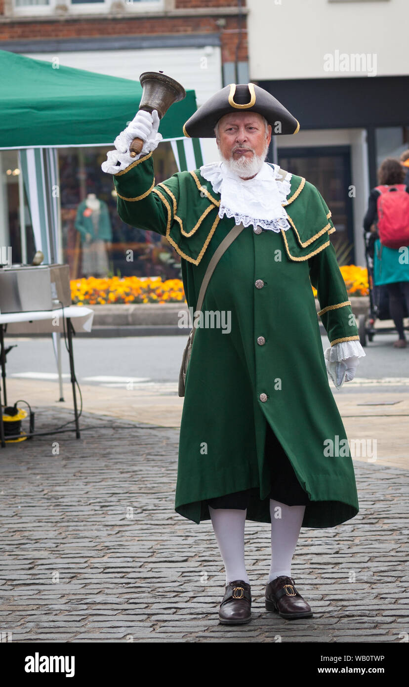 Town crier 18th century hi-res stock photography and images - Alamy