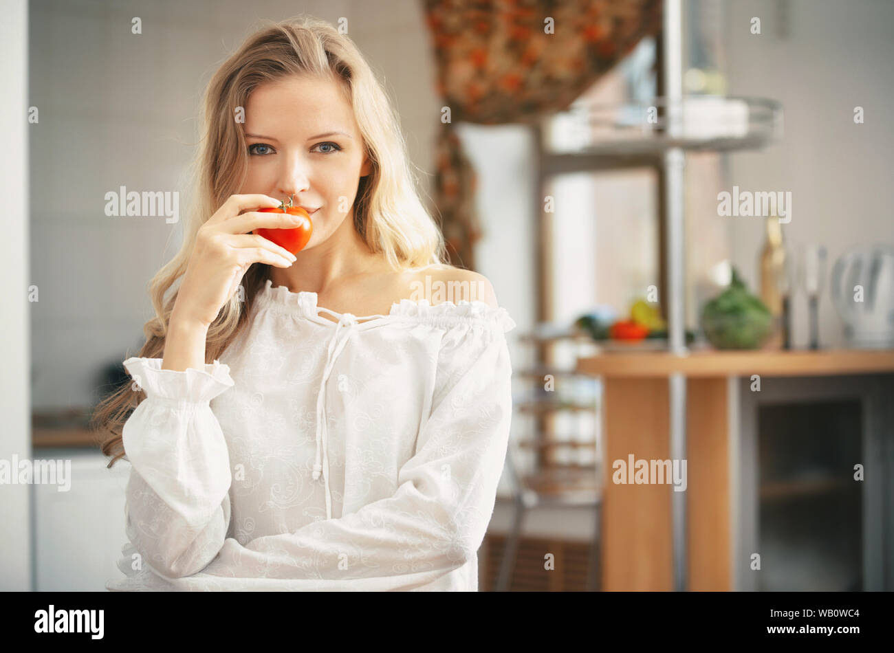 Lunch Lady Kitchen High Resolution Stock Photography and Images - Alamy