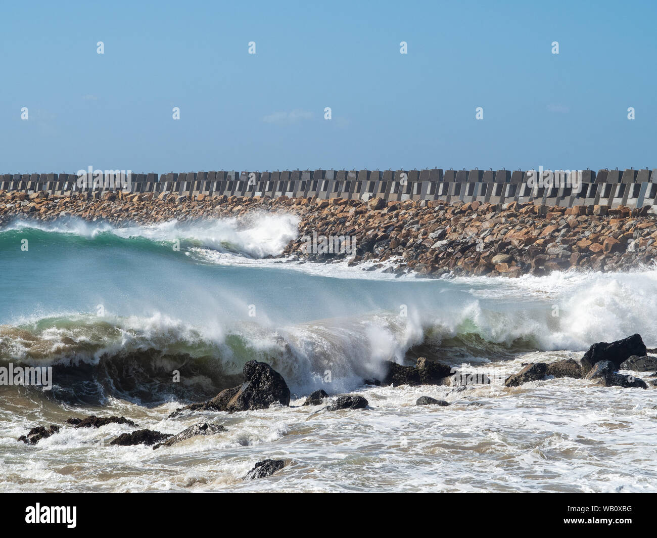 Foamy wall hi-res stock photography and images - Alamy