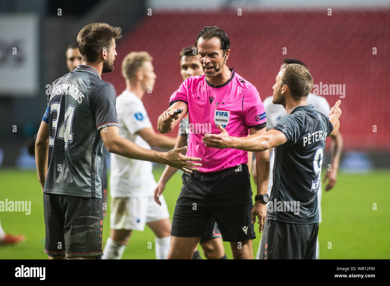 Copenhagen, Denmark. 22nd Aug, 2019. Referee Bas Nijhuis points at the ...