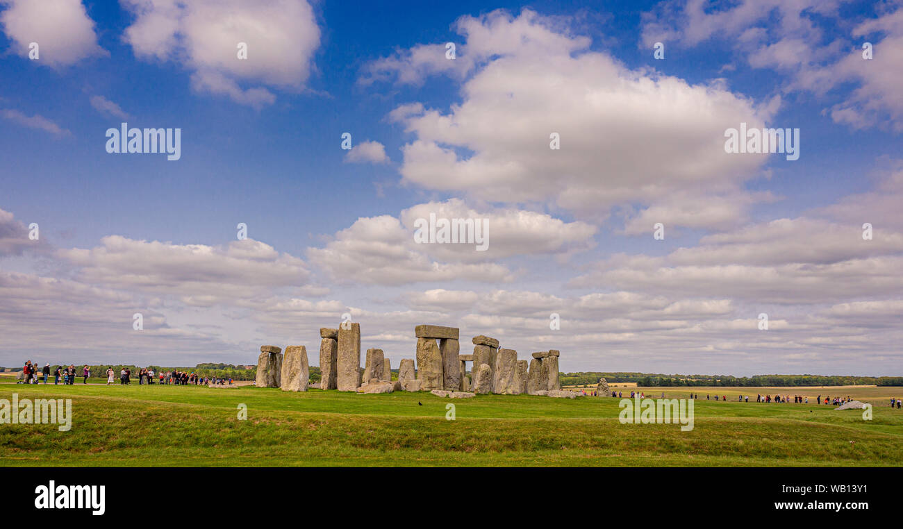 Prehistoric monument of standing stones hi-res stock photography and ...