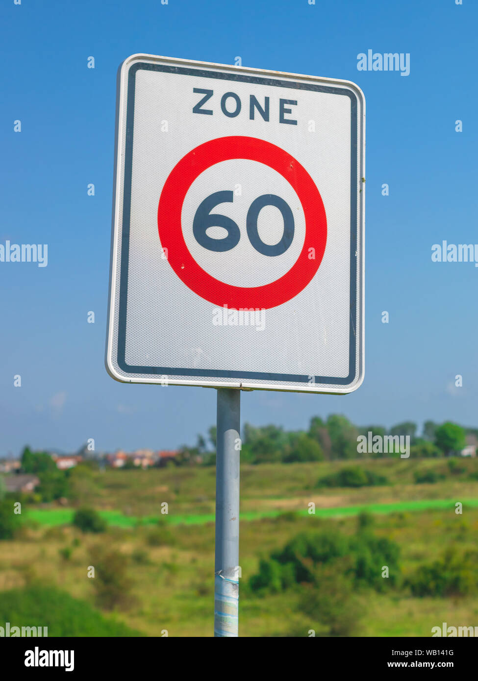 60 speed limitation road sign hi-res stock photography and images - Alamy