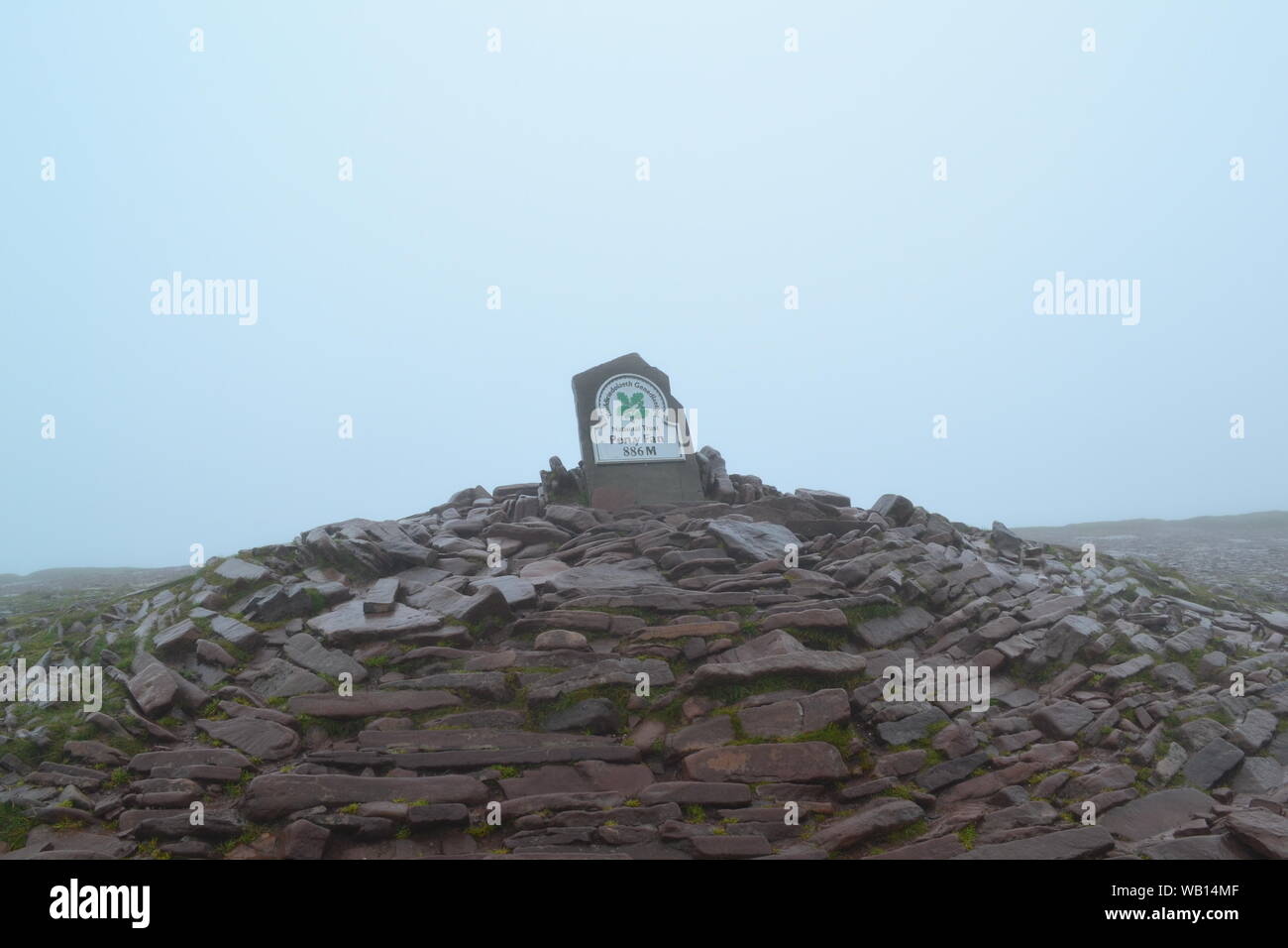 Cwm gwdi path up pen y fan hi-res stock photography and images - Alamy