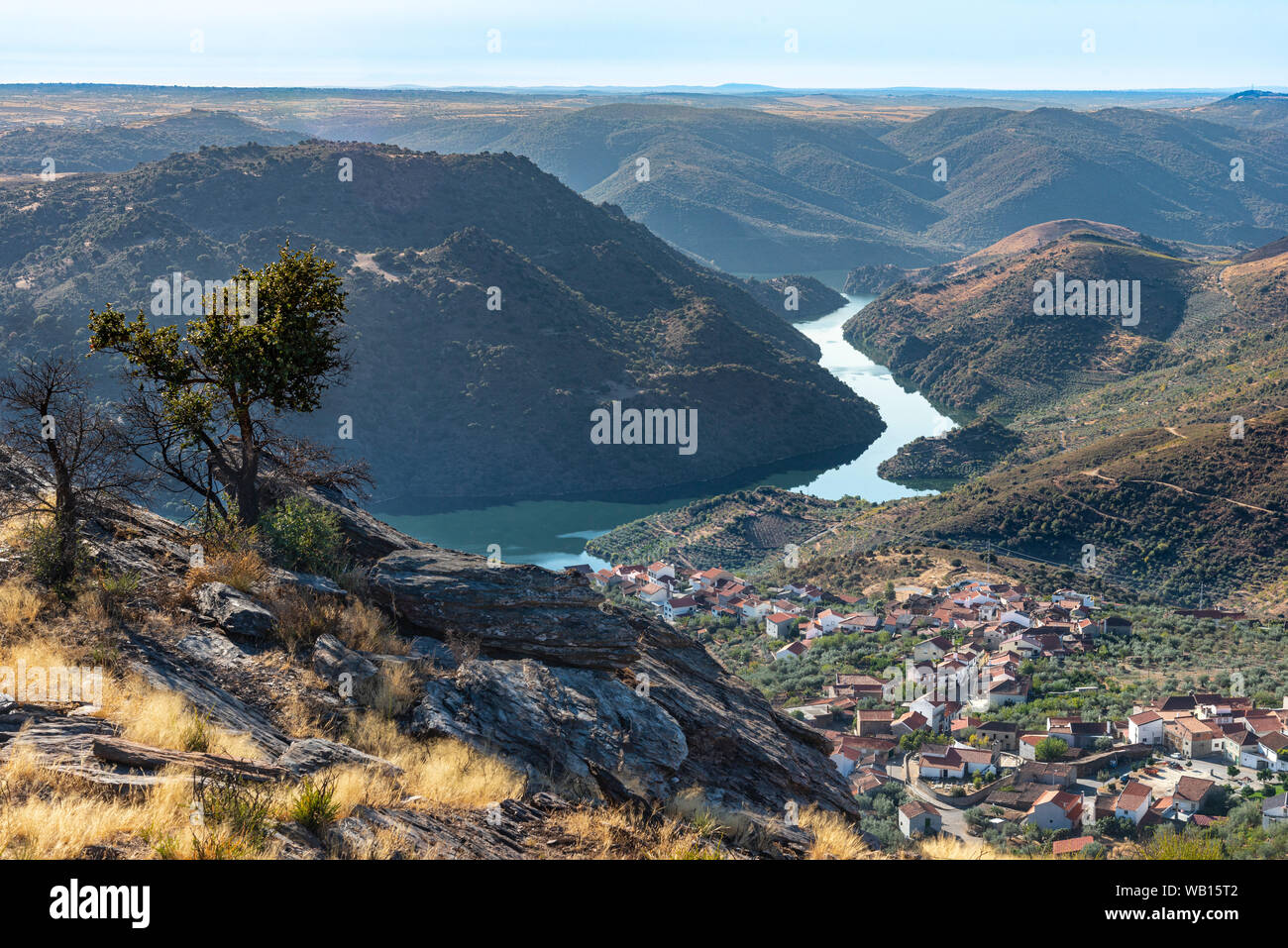 Looking down on the Douro river from above the village of Mazouco in ...
