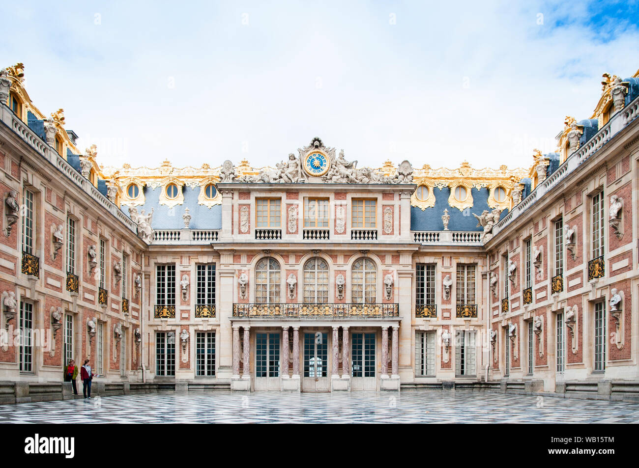 Marble court palace versailles versailles hi-res stock photography and ...