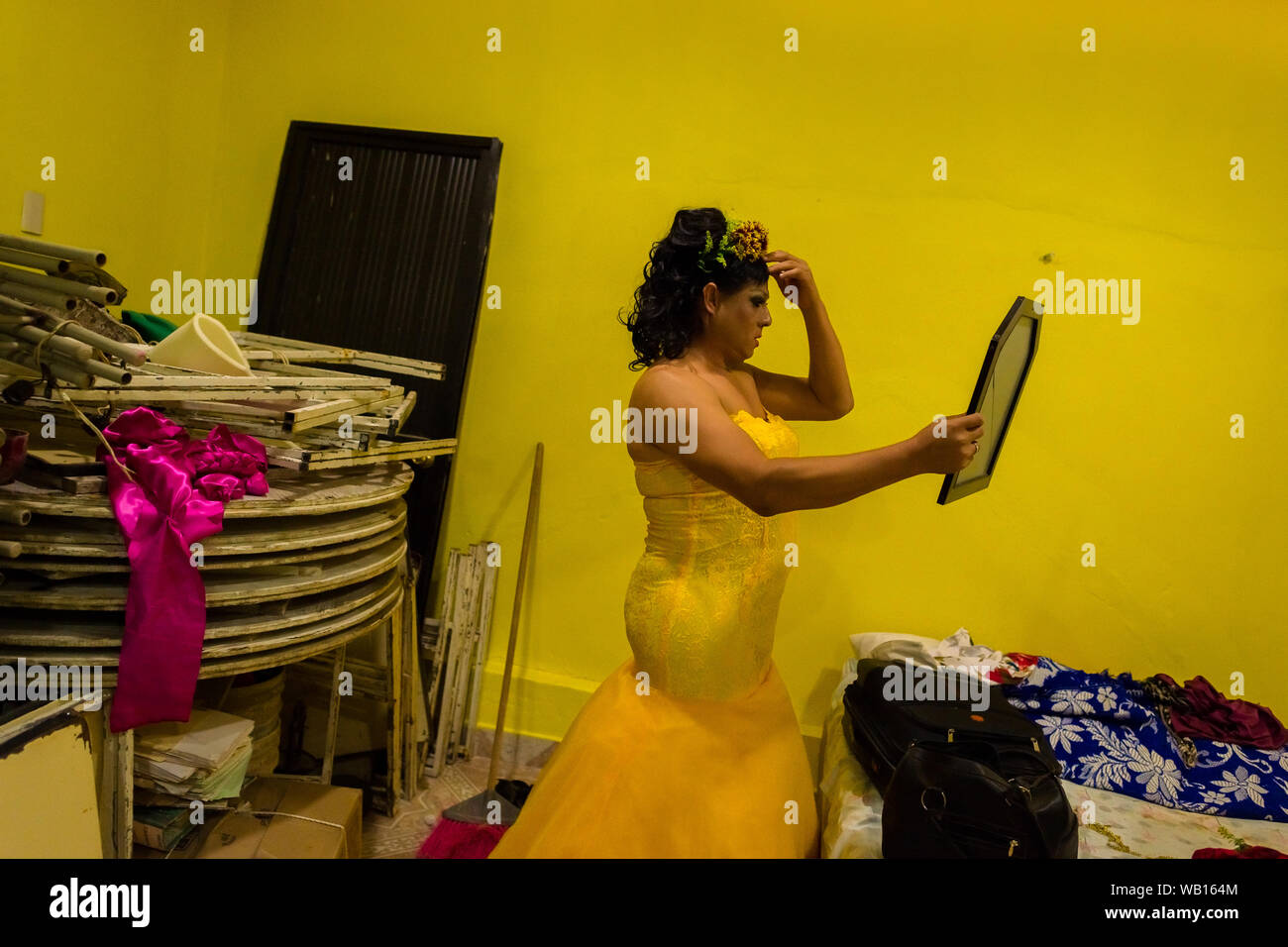 A Mexican “muxe” (typically, a homosexual man wearing female clothes ...