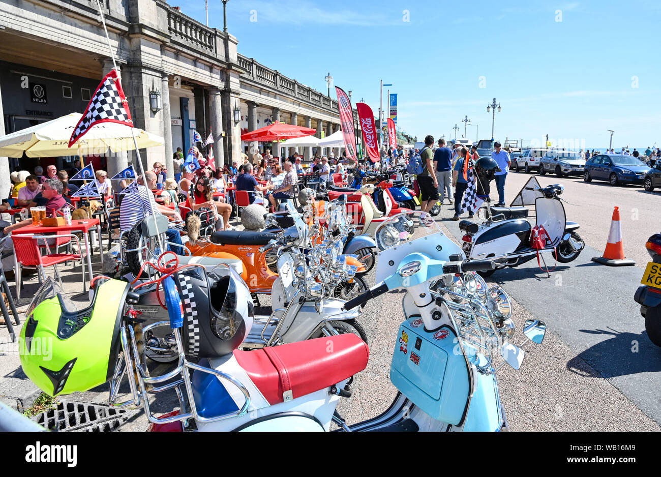 Mods bank holiday hi-res stock photography and images - Alamy