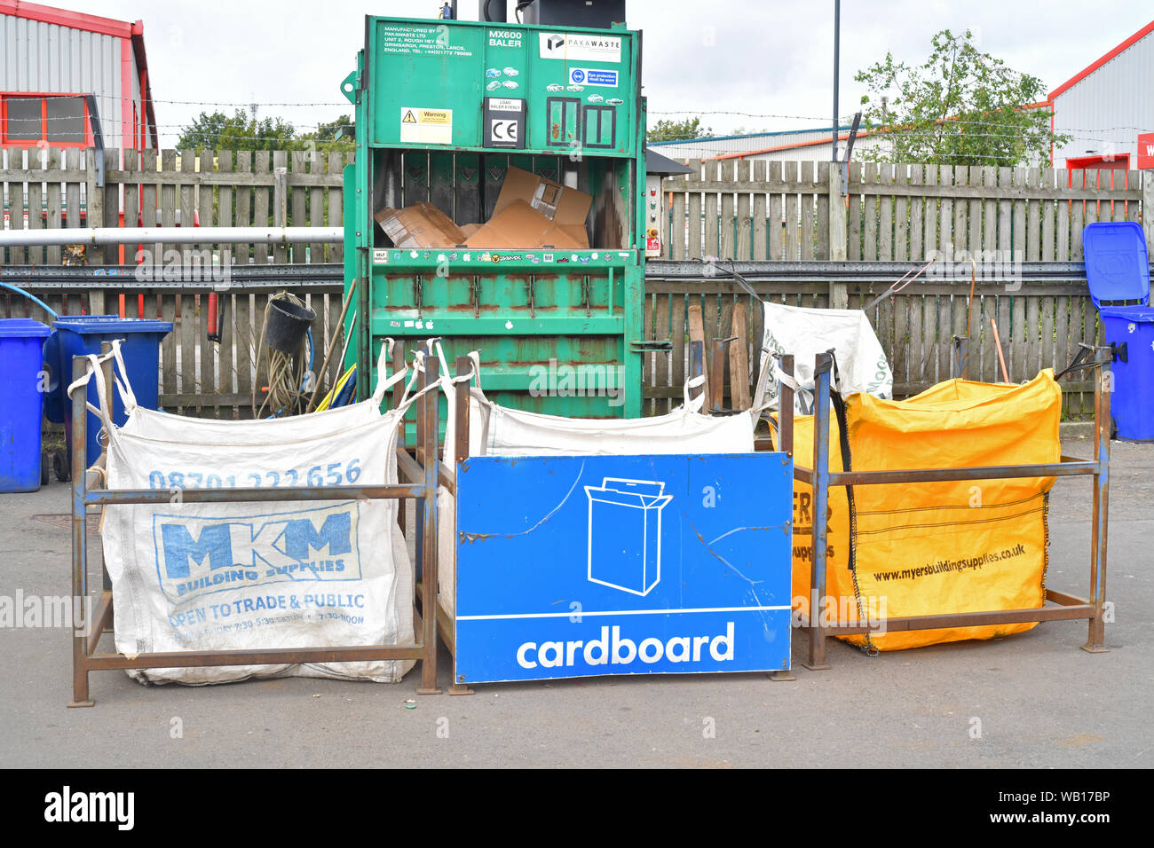 Flattened cardboard boxes hi-res stock photography and images - Alamy