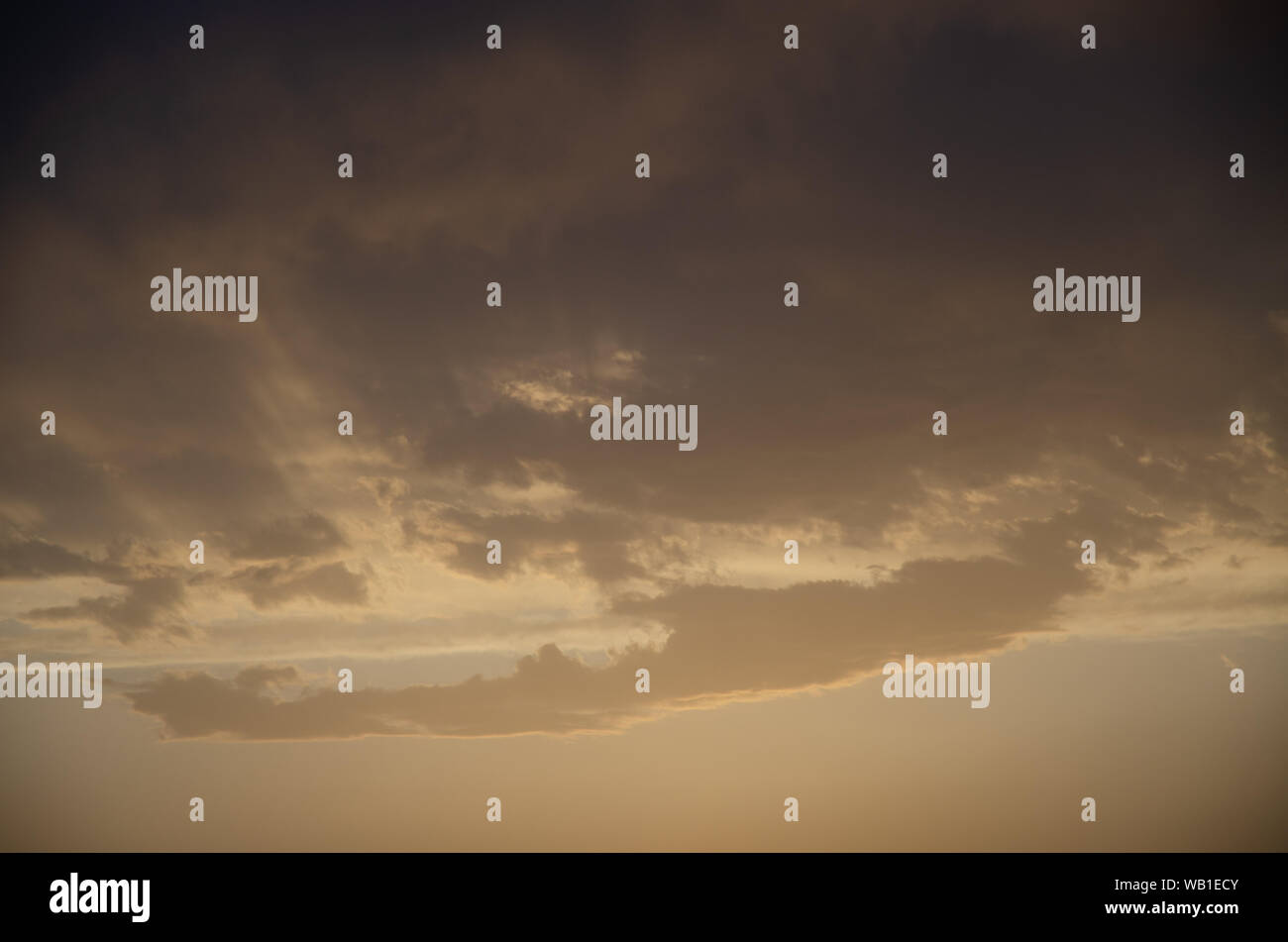 Dramatic cloud backgrounds hi-res stock photography and images - Alamy