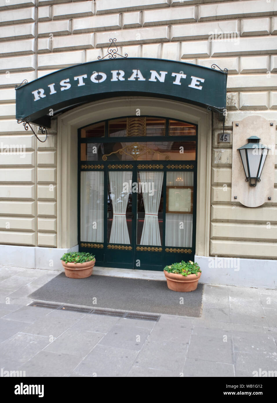 Generic signage hi-res stock photography and images - Alamy