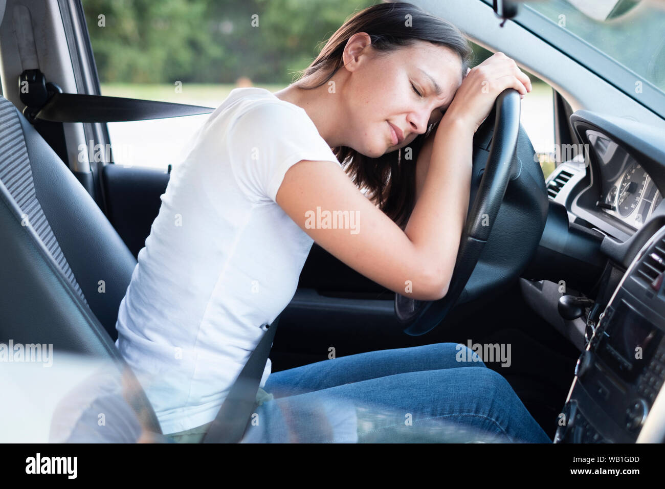 Driver in car hi-res stock photography and images - Alamy