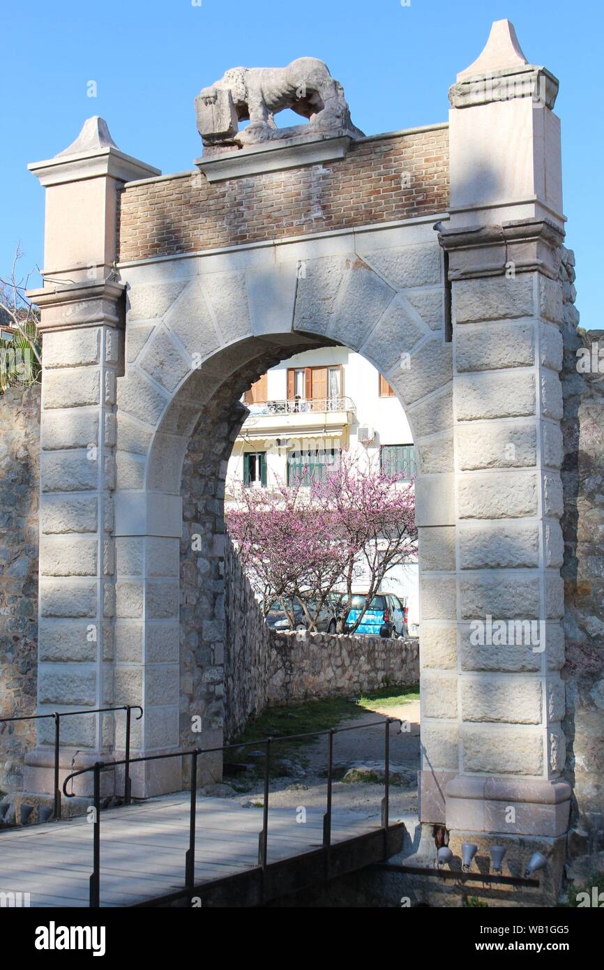 Arch in Greece Stock Photo - Alamy