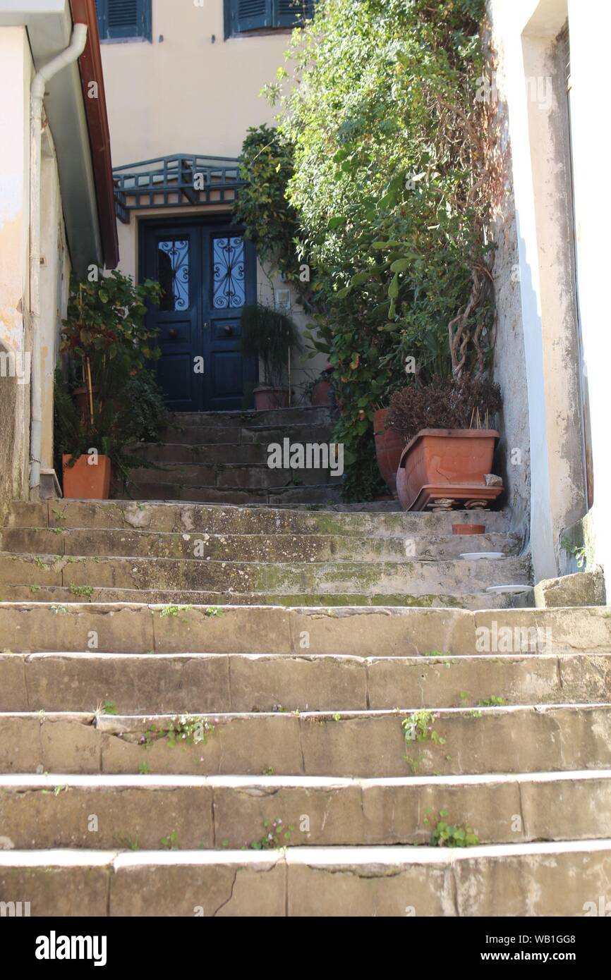 Steps in greece hi-res stock photography and images - Alamy