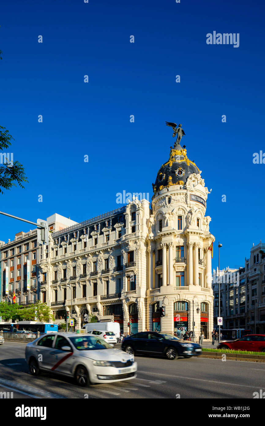 Exterior of Metropolis Building, Madrid, Spain, South West Europe Stock ...