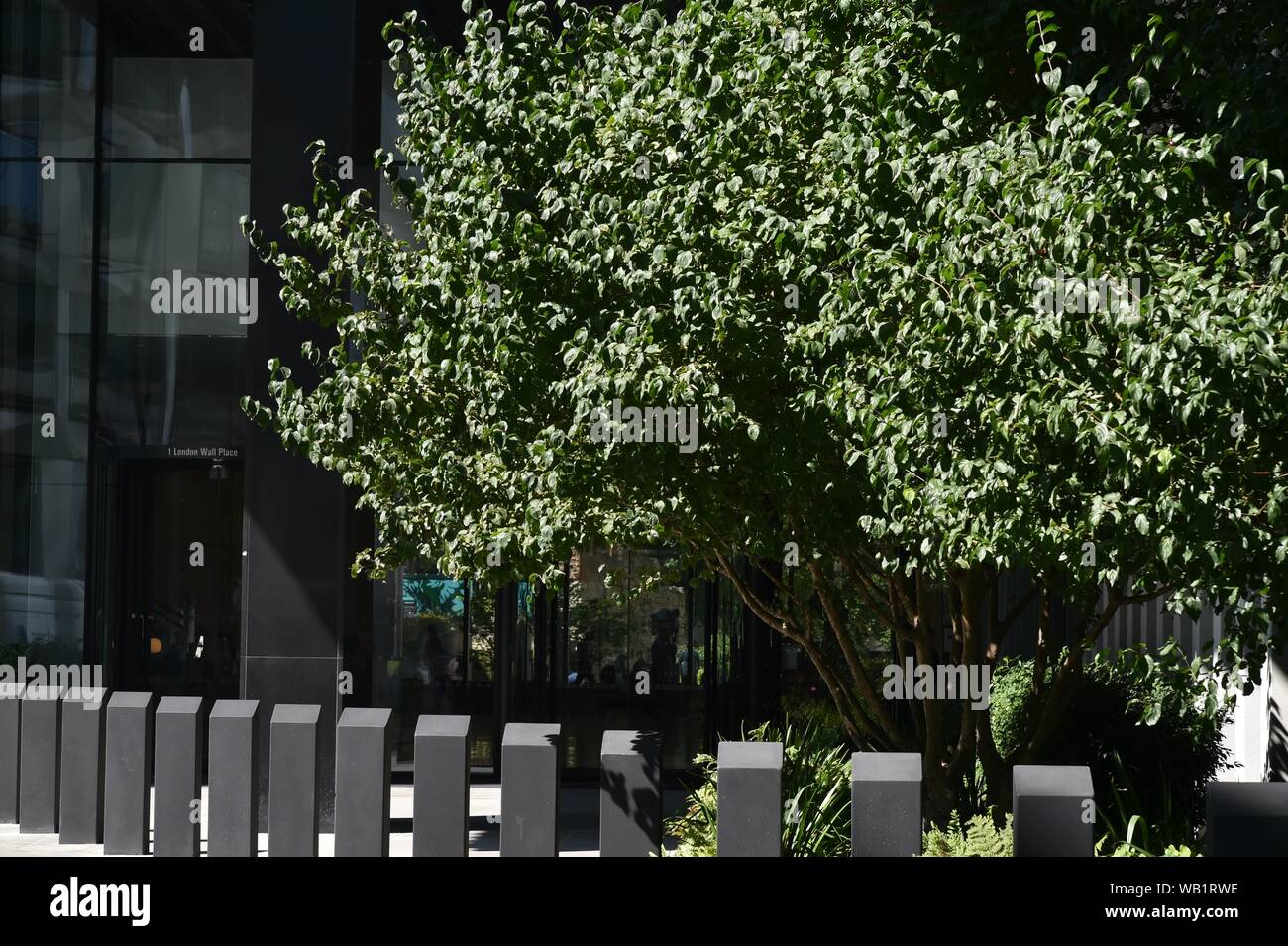 Spaces moorgate hi-res stock photography and images - Alamy