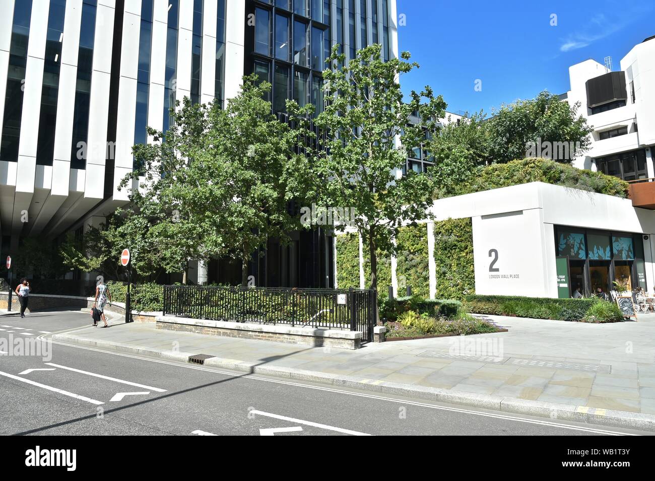 Spaces moorgate hi-res stock photography and images - Alamy