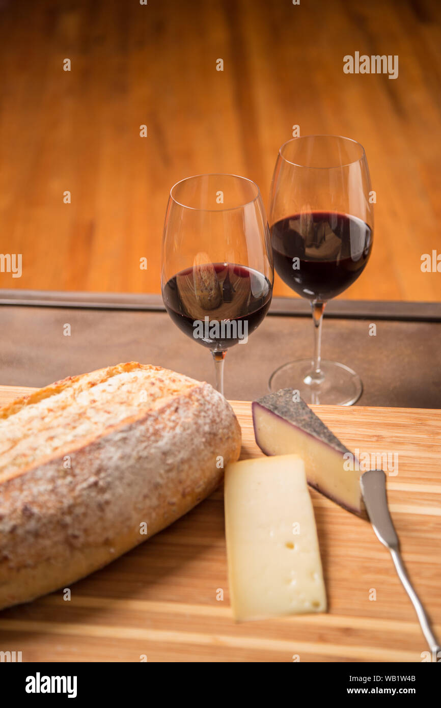Red wine cheese bread hi-res stock photography and images - Alamy