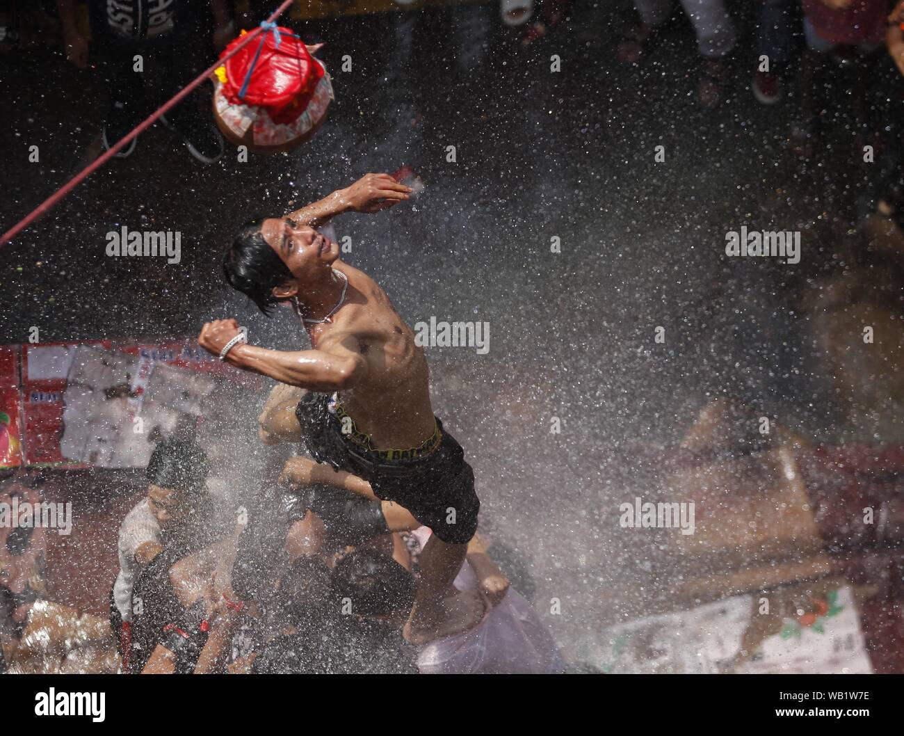 Matka clay pot hi-res stock photography and images - Alamy