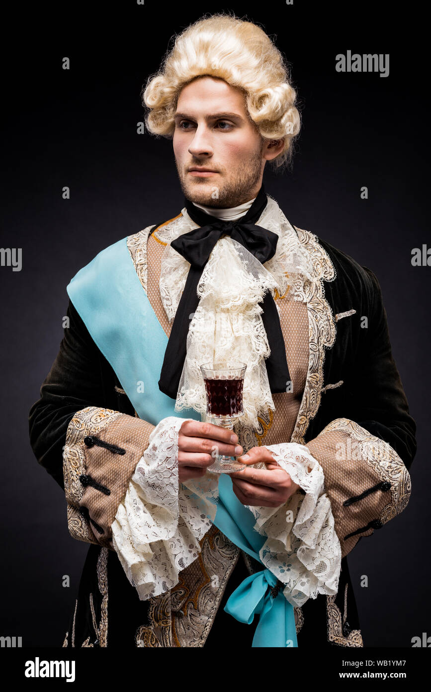 Victorian man in wig hi-res stock photography and images - Alamy