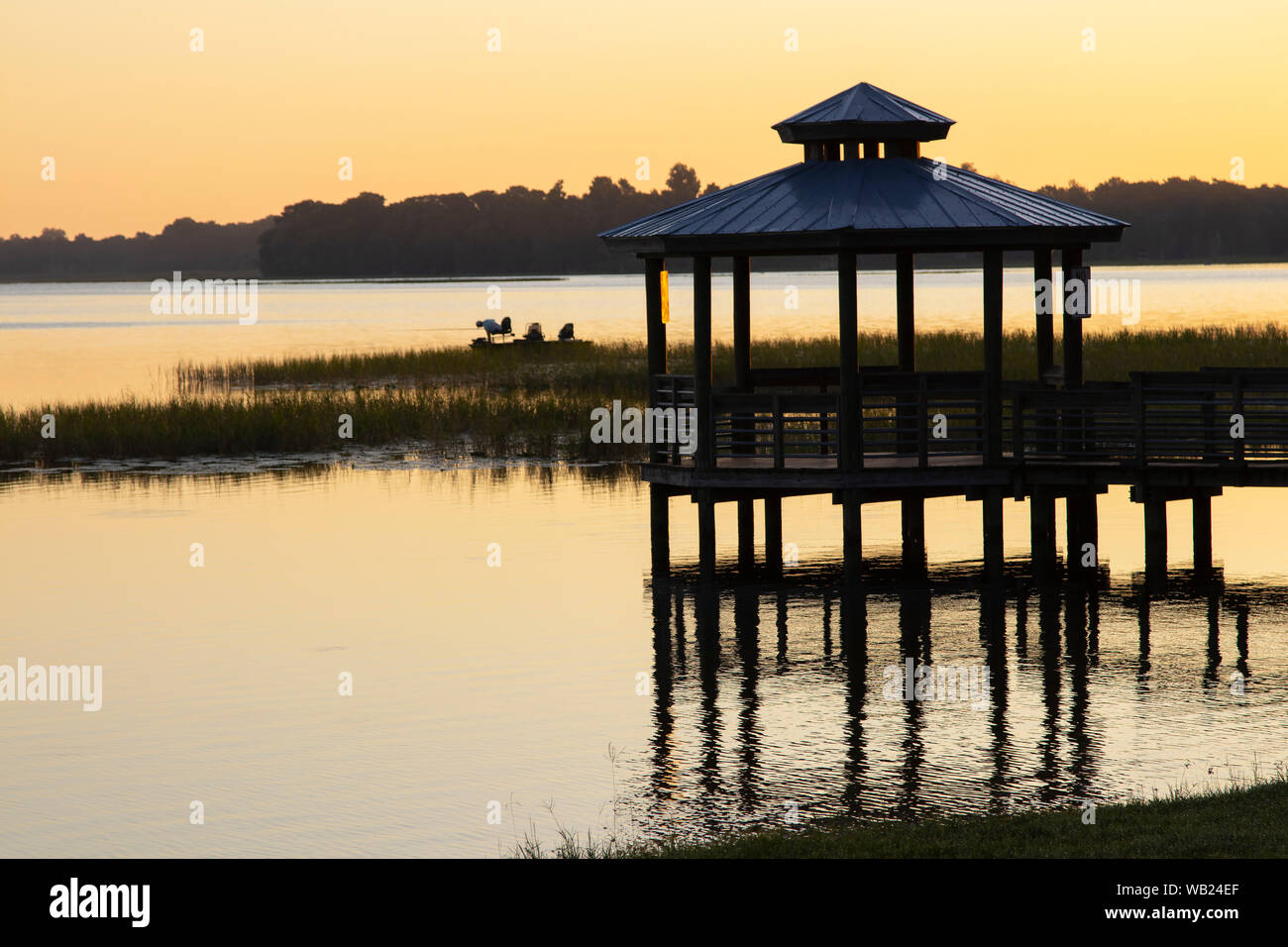 Peaceful community hi-res stock photography and images - Alamy