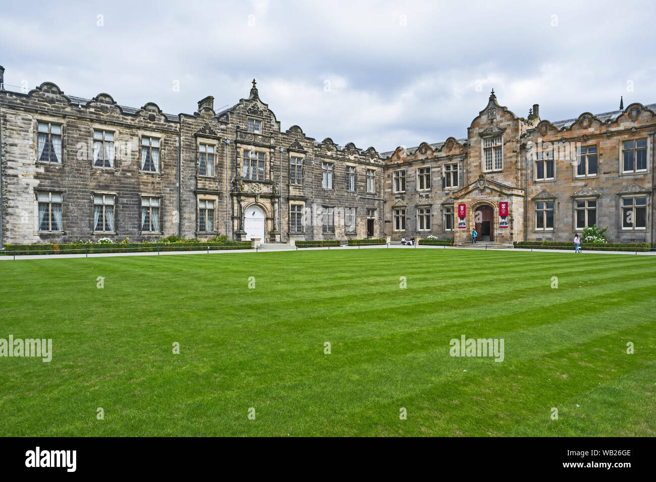 St andrews university hall hi-res stock photography and images - Alamy