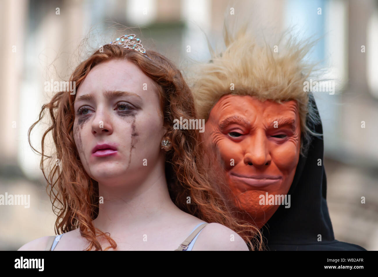 Beauty pageants show hi-res stock photography and images - Alamy