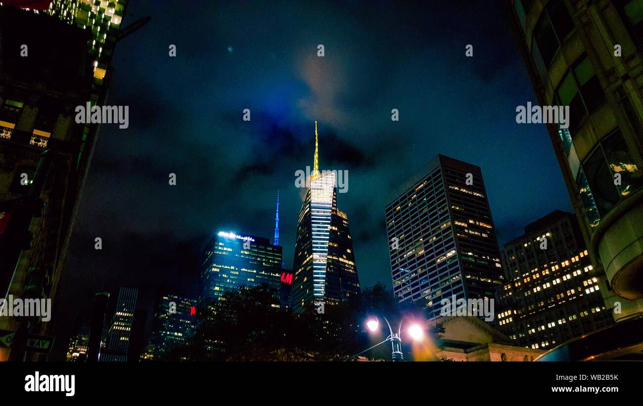 Wide angle shot manhattan skyline hi-res stock photography and images ...