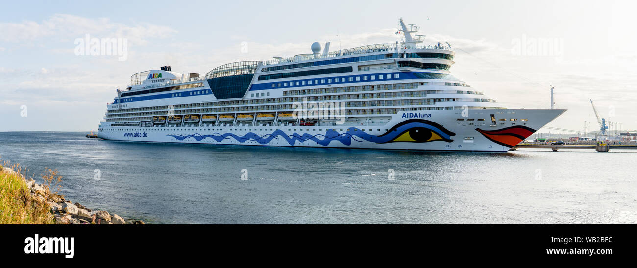 Cruise ship AIDAluna of the AIDA Cruises Fleet docked in Vanasadam ...