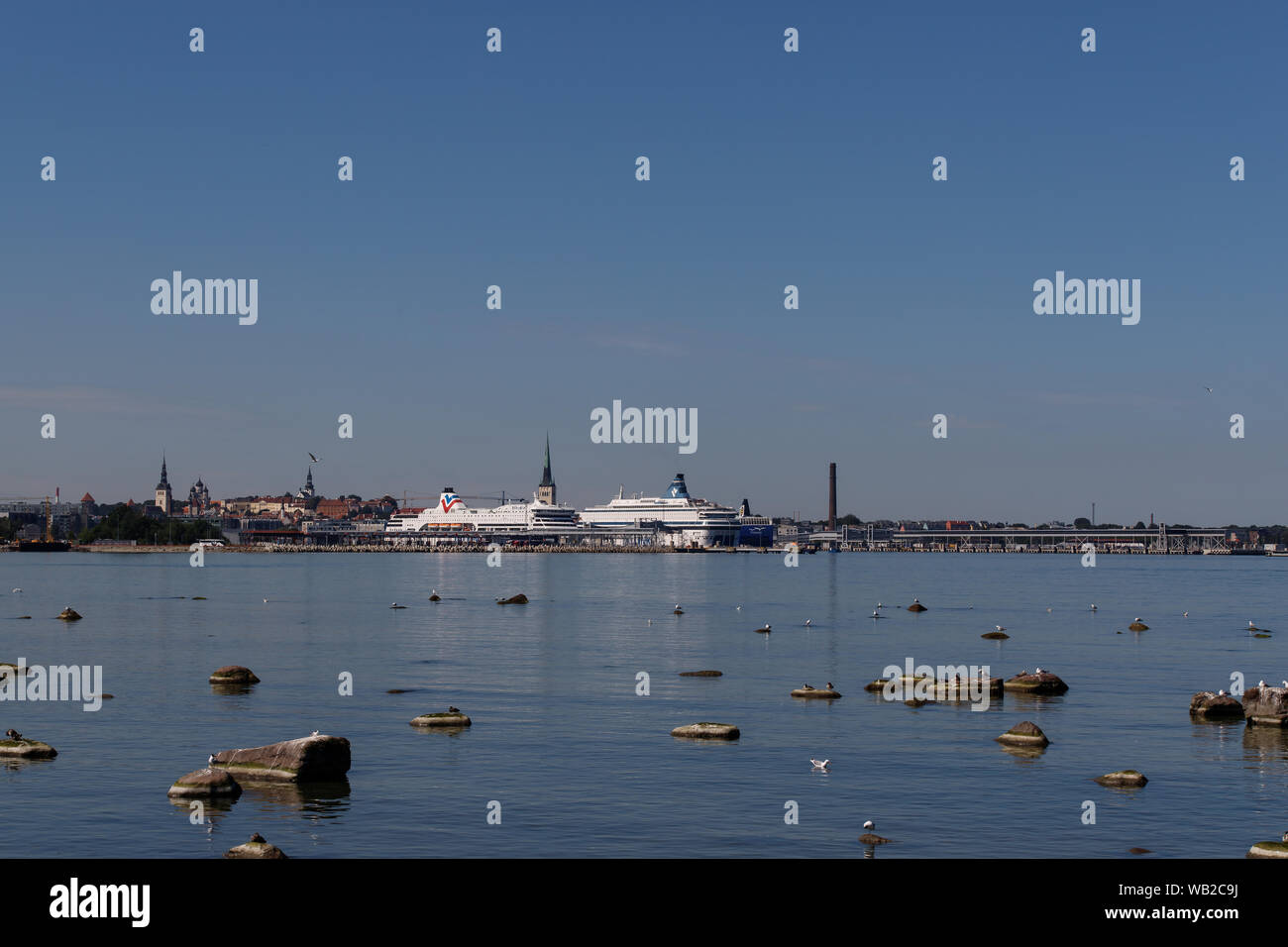 Tallin skyline hi-res stock photography and images - Alamy