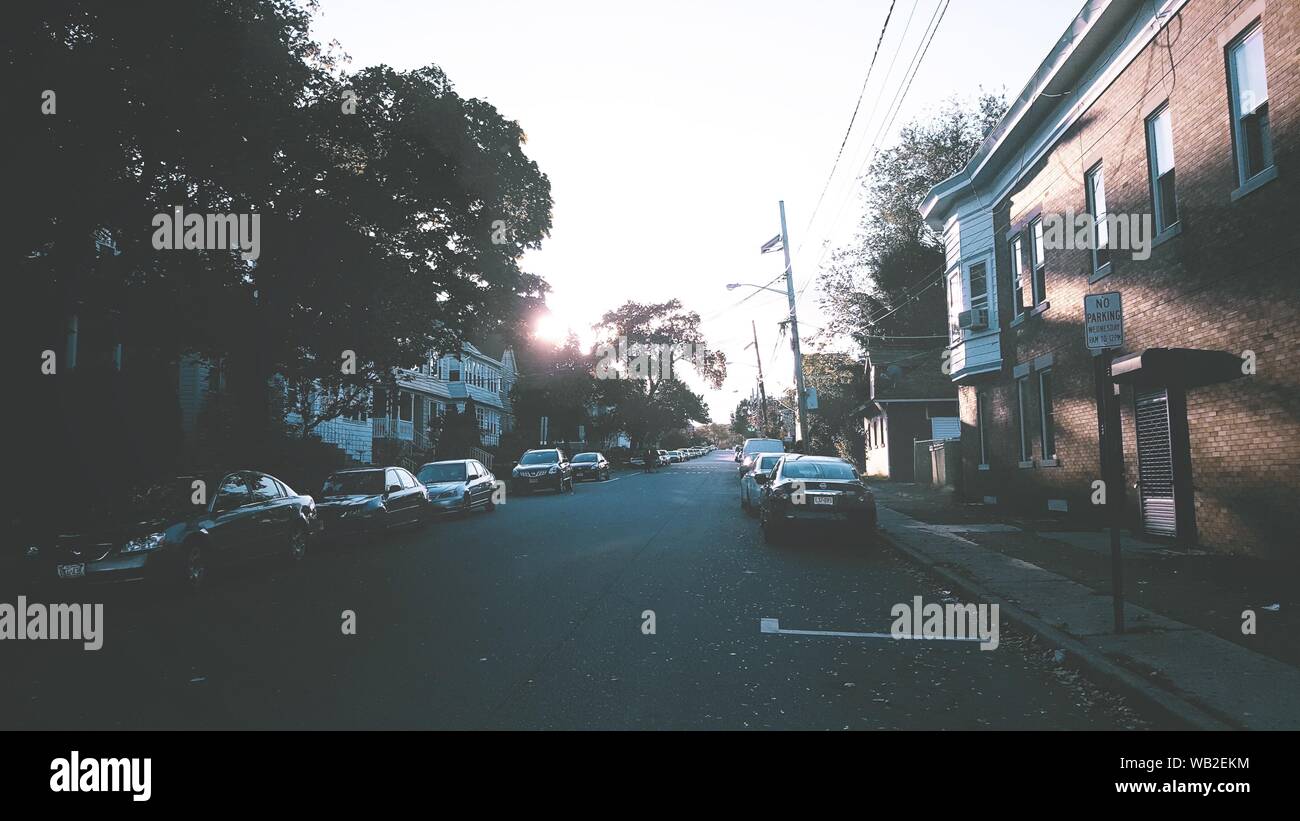 Wide shot cars on highway hi-res stock photography and images - Alamy