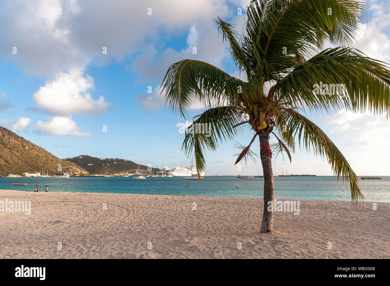 Simpson bay beach st martin hi-res stock photography and images - Alamy